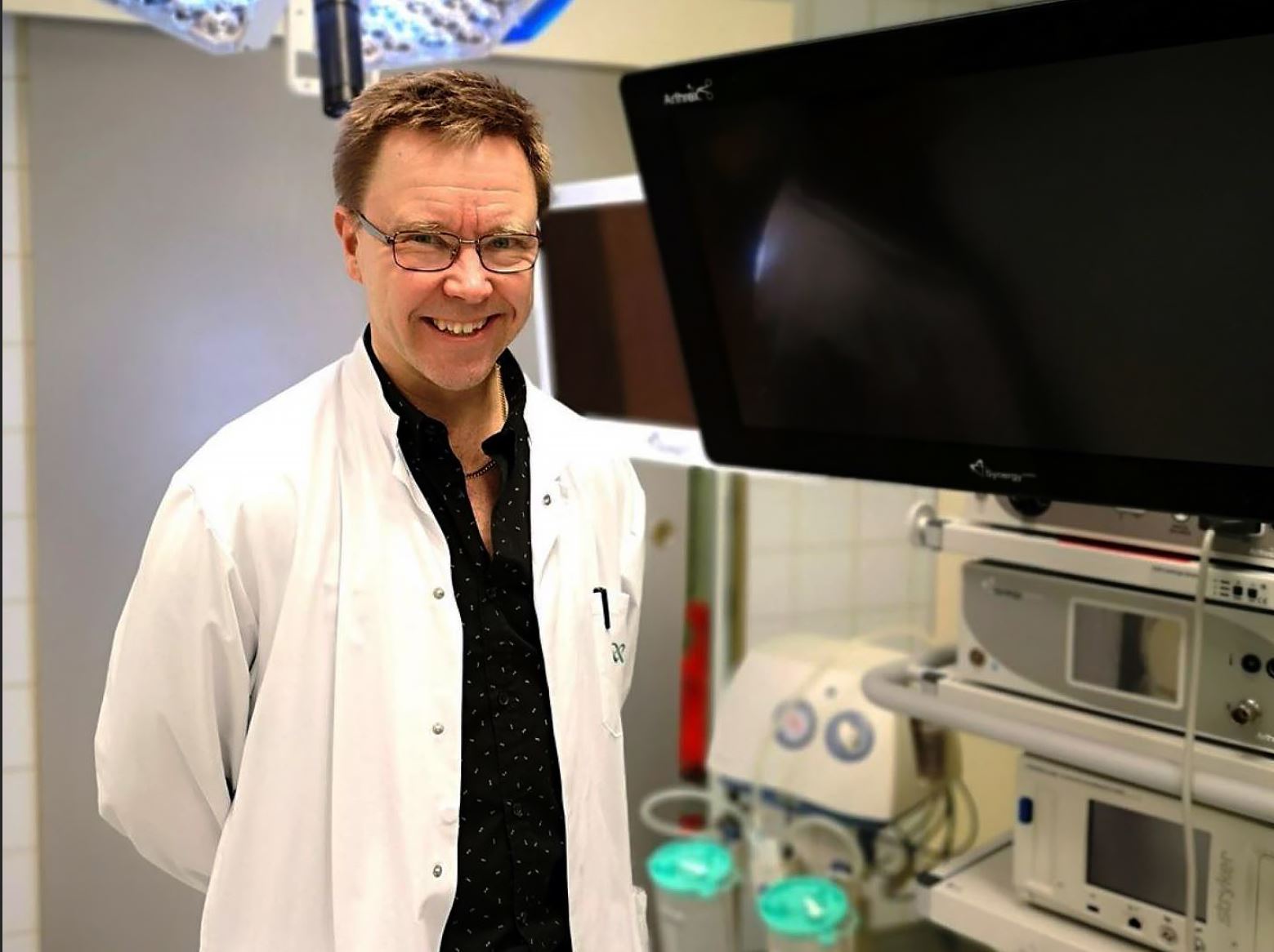 ISAKOS grants Dr. Timo Järvelä international training rights for ...